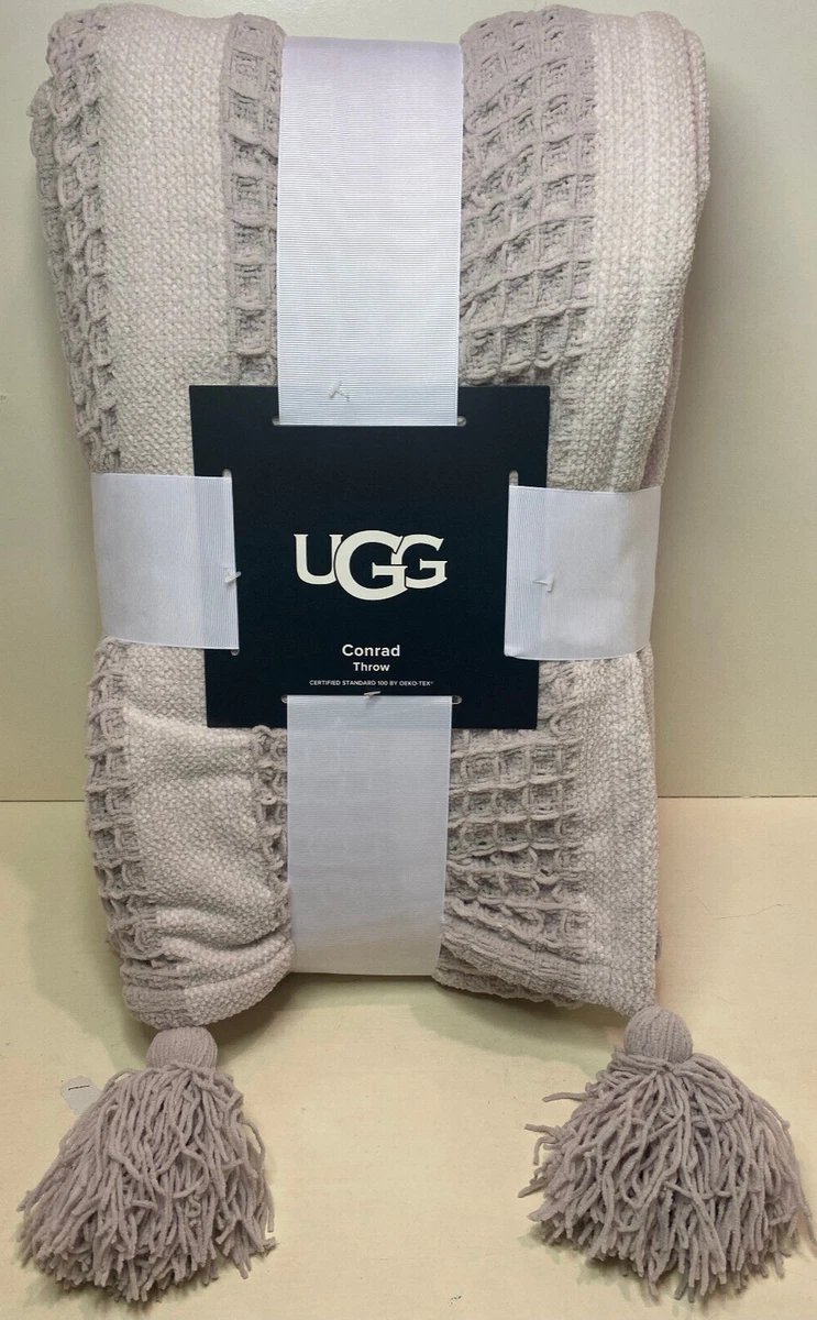 excellent quality Luxurious throw blanket by UGG