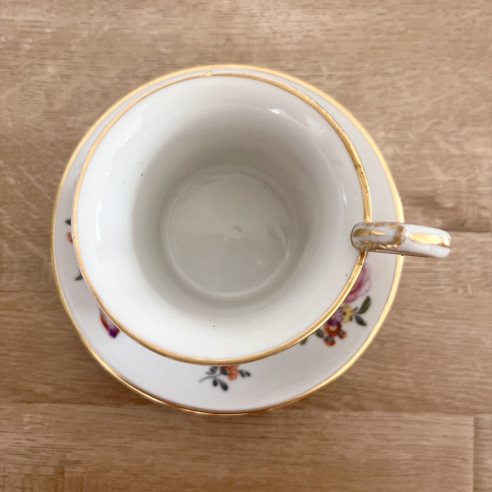 Royal Vienna Beehive Shield Mark Rose Entwined Handle Tea Cup & Saucer ...
