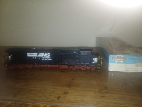 model trains ho scale diesel locomotives used | eBay