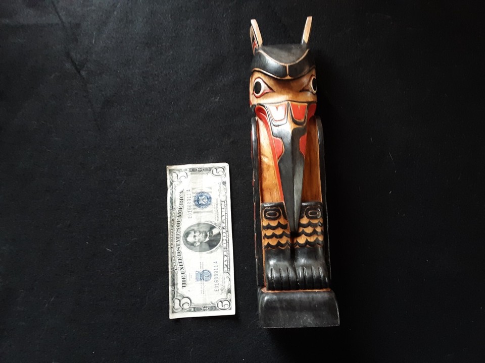 NORTHWEST COAST WOODEN TOTEM POLE, CLASSIC RAVEN EFFIGY FETISH, WY-0724 ...