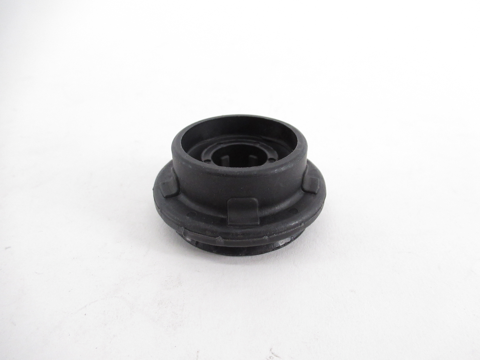 Genuine OEM Toyota 16535-0A050 Lower Radiator Mount Insulator Bushing ...