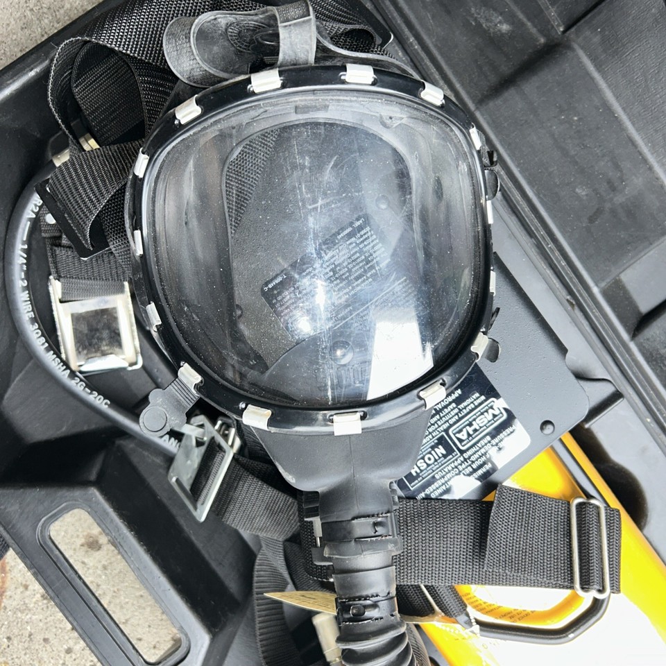 SCOTT AIR-PAK II PRESUR-PAK 800212-00 HARNESS P/N 800020-04 WITH MASK ...