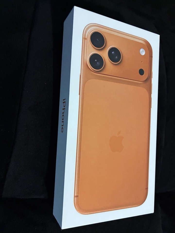 iPhone 17 Pro Max 1TB Fully Unlocked Excellent Condition with Original ...