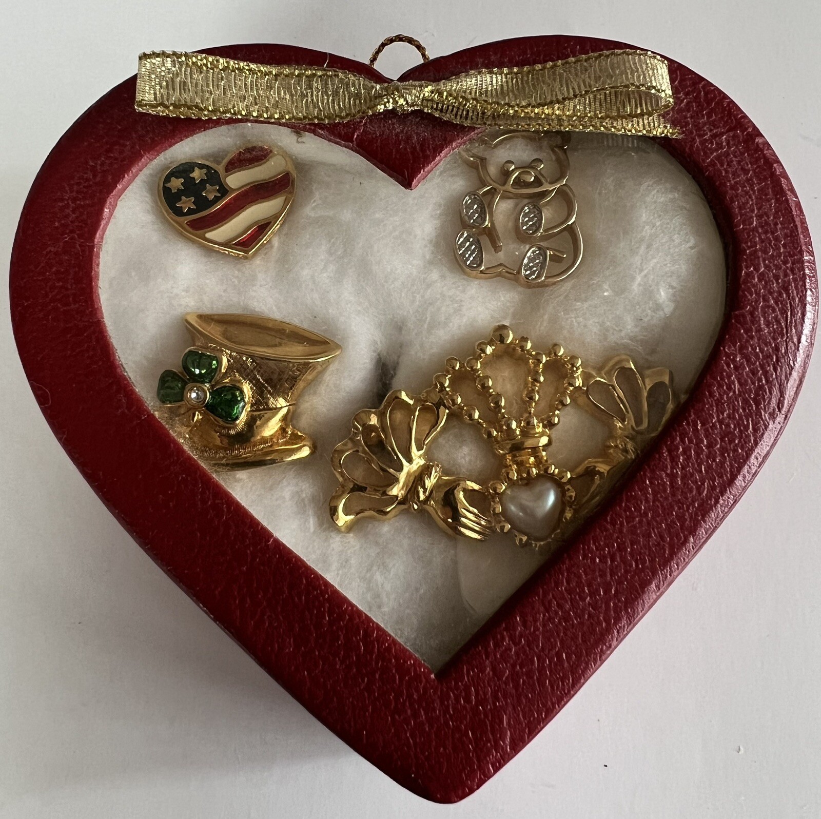 Gold Tone Avon Pins Lot of 4 original heart box Flag Bear Shamrock Hat ...