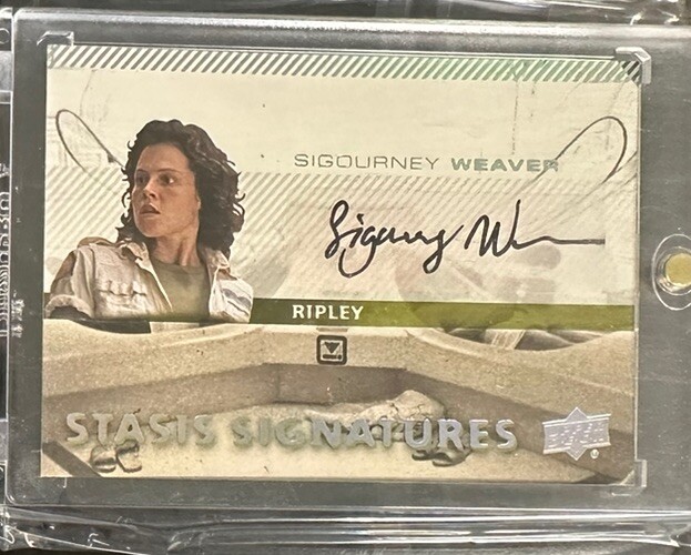 Sigourney Weaver 2017 Alien Stasis Signatures Autograph Auto UD Aliens ...
