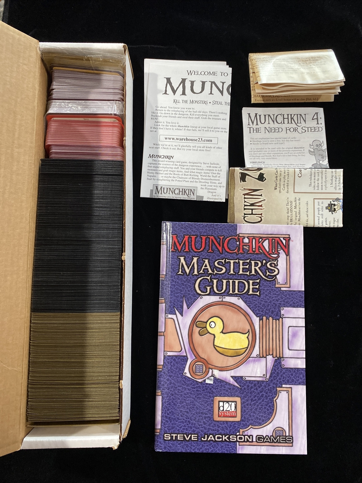 Munchkin Card Game & Book LOT Steve Jackson, Orig +Zombies +Steed ...