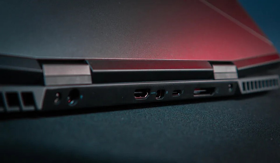 ALIENWARE m17 17.3in Gaming Laptop i7 4.5Ghz 32GB 1TB SSD GTX 1660 WIN ...