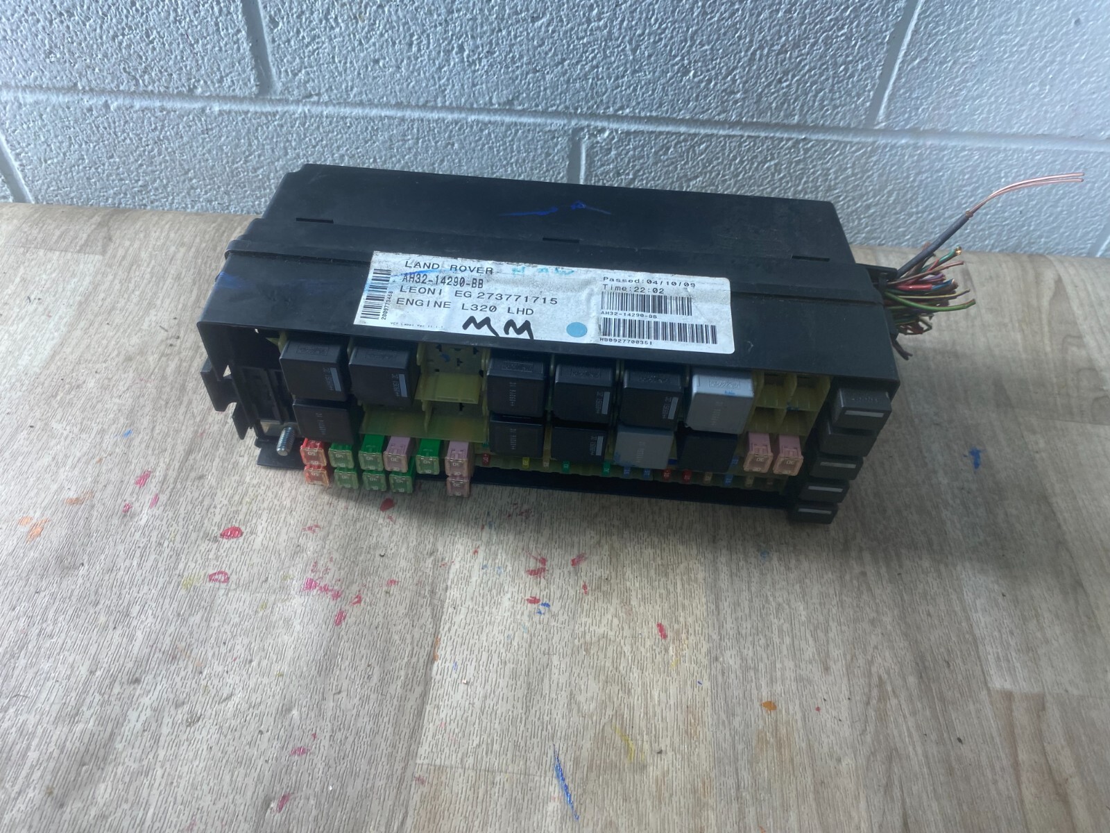 RANGE LAND ROVER LR4 OEM 10-13 FRONT FUSE ELECTRONICS RELAY BOX ...