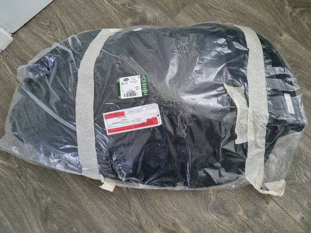 Genuine Range Rover Evoque Rear Wheel Arch Splash Shield LH LR027397 (h ...