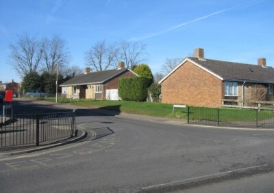 Photo 6x4 Claythorpe Road Basingstoke c2008 | eBay UK