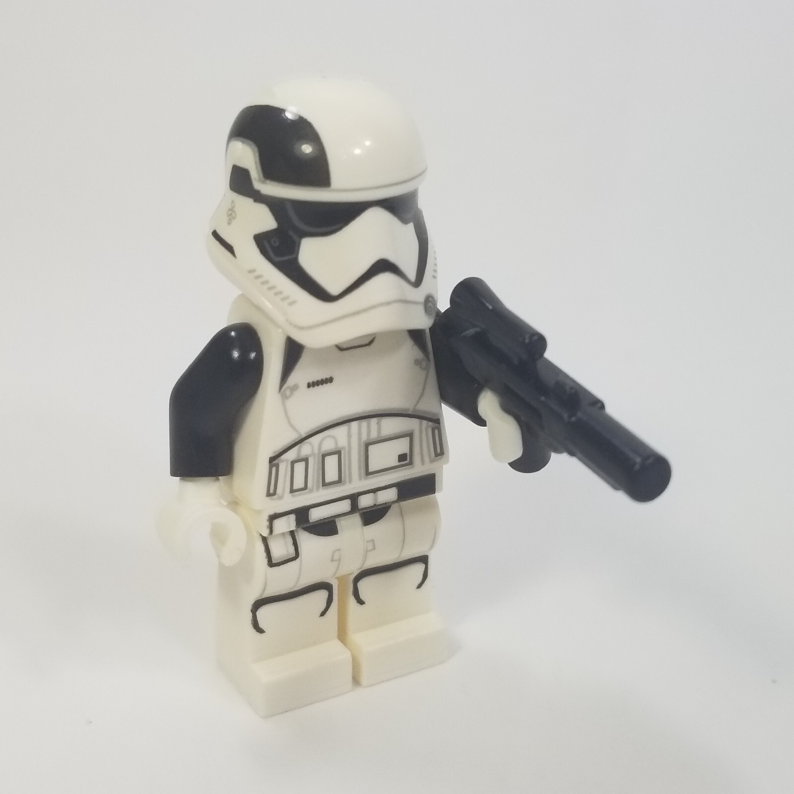 Lego Star Wars First Order Stormtrooper Executioner Minifigure with Gun ...