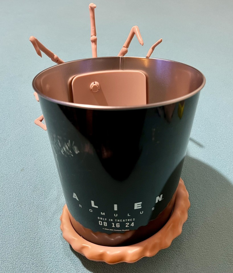 Alien Romulus / AMC / Regal / Facehugger / Popcorn Bucket & Cup w ...