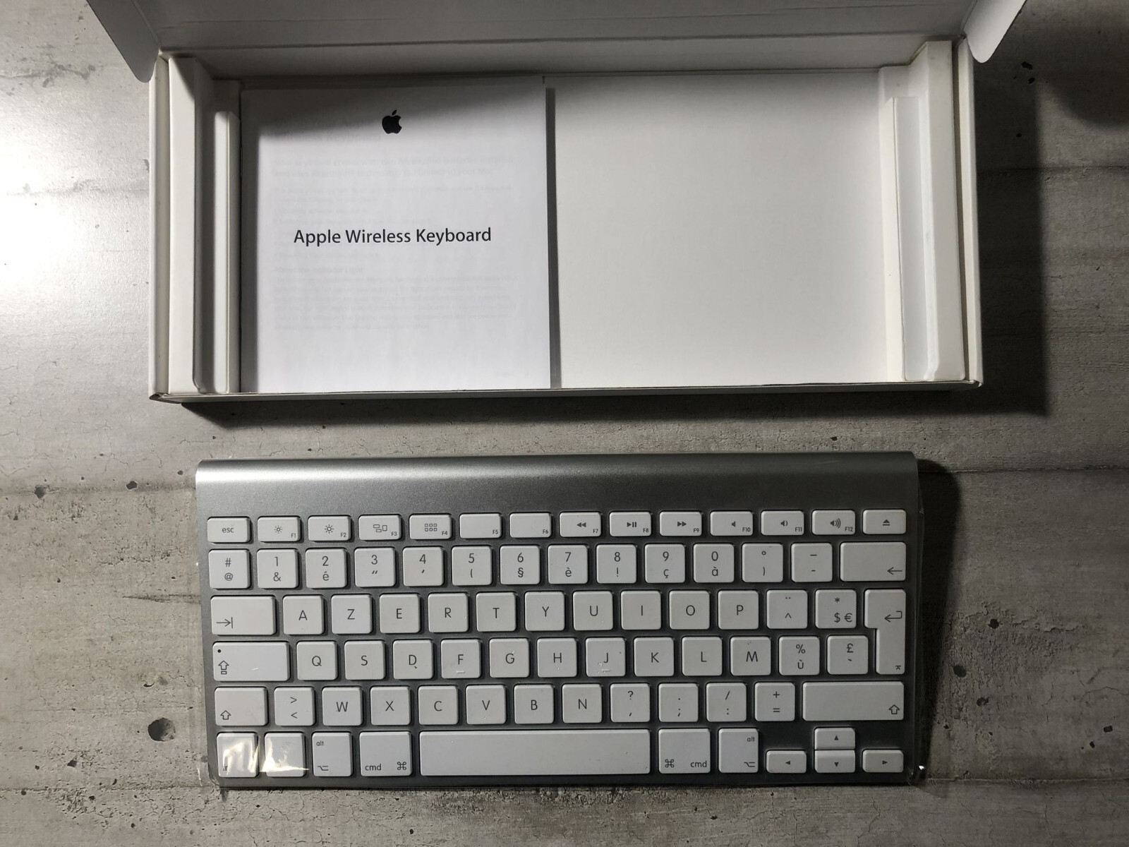 Apple A1314 clavier aluminium sans fil (Bluetooth) AZERTY Français TRÉS ...