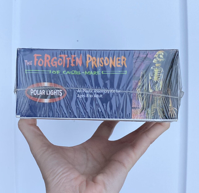 Polar Lights The Forgotten Prisoner of Castel Castle Mare 2001 Model ...