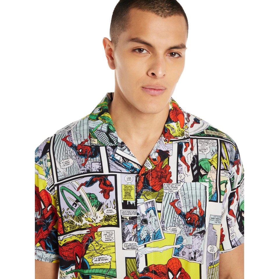 Marvel Spiderman Men’s Print Button-Up Shirt with Short Sleeves Medium ...