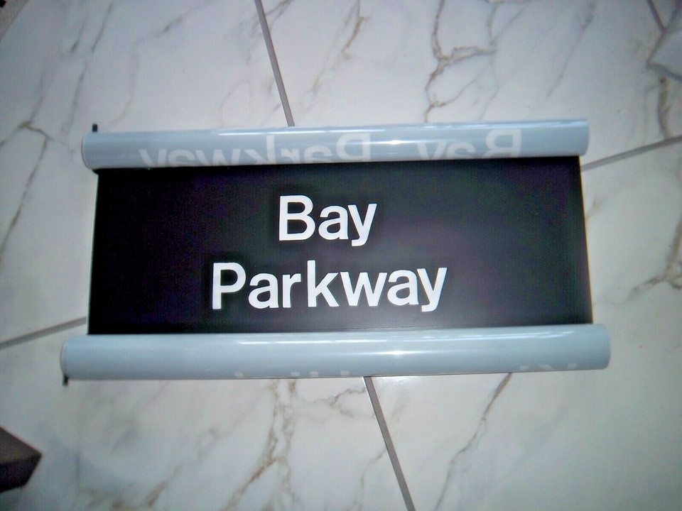 NYC SUBWAY ROLL SIGN BAY PARKWAY BROOKLYN BMT WEST END BENSONHURST ...