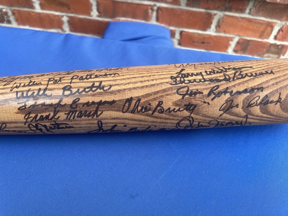 Negro leagues AUTOGRAPHED Full Size Bat By 52 w 39 Deceased Irvin O ...