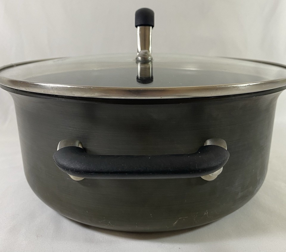 Calphalon 8785 Simply Calphalon 5 Qt Stock Pot with Lid Kitchen ...