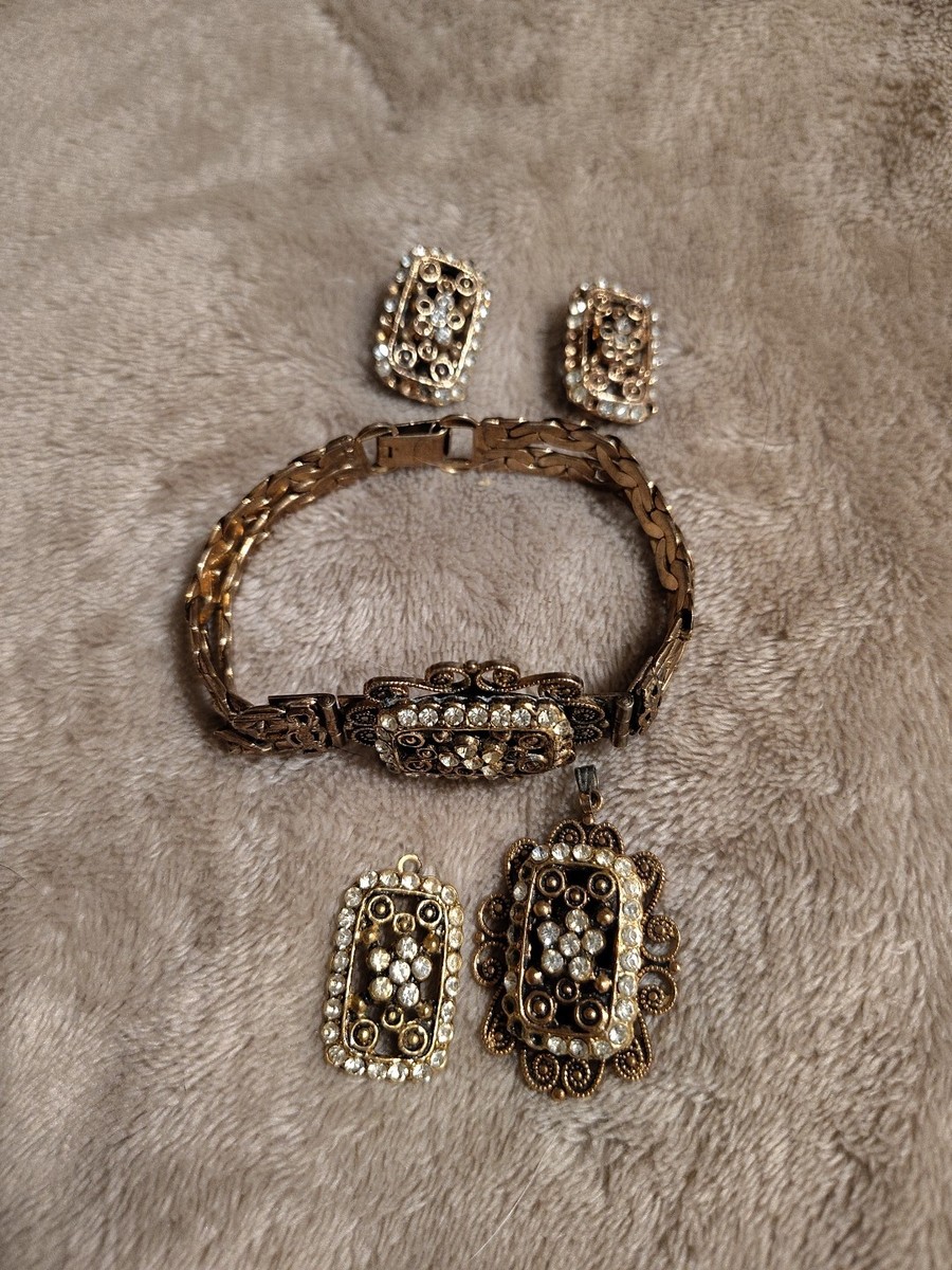 Sarah Coventry Jewelry 1950 A Vintage Sarah Coventry Jewelry