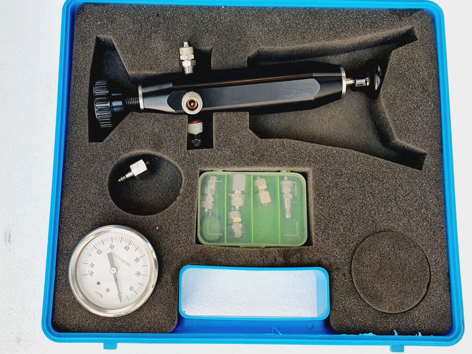 Pneumatic Vacuum Pressure Calibrator | Grelly UK