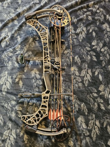 Mathews Phase 4 RH 29 -65 Loaded Compound Bow Package | eBay