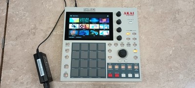 AKAI professional MPC ONE Retro Edition Standalone Music Production ...
