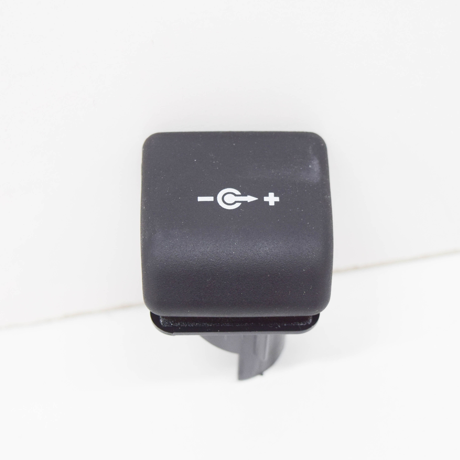 BMW 1 E87 12V Cigarette Lighter Socket 61346843098 6843098 NEW GENUINE ...