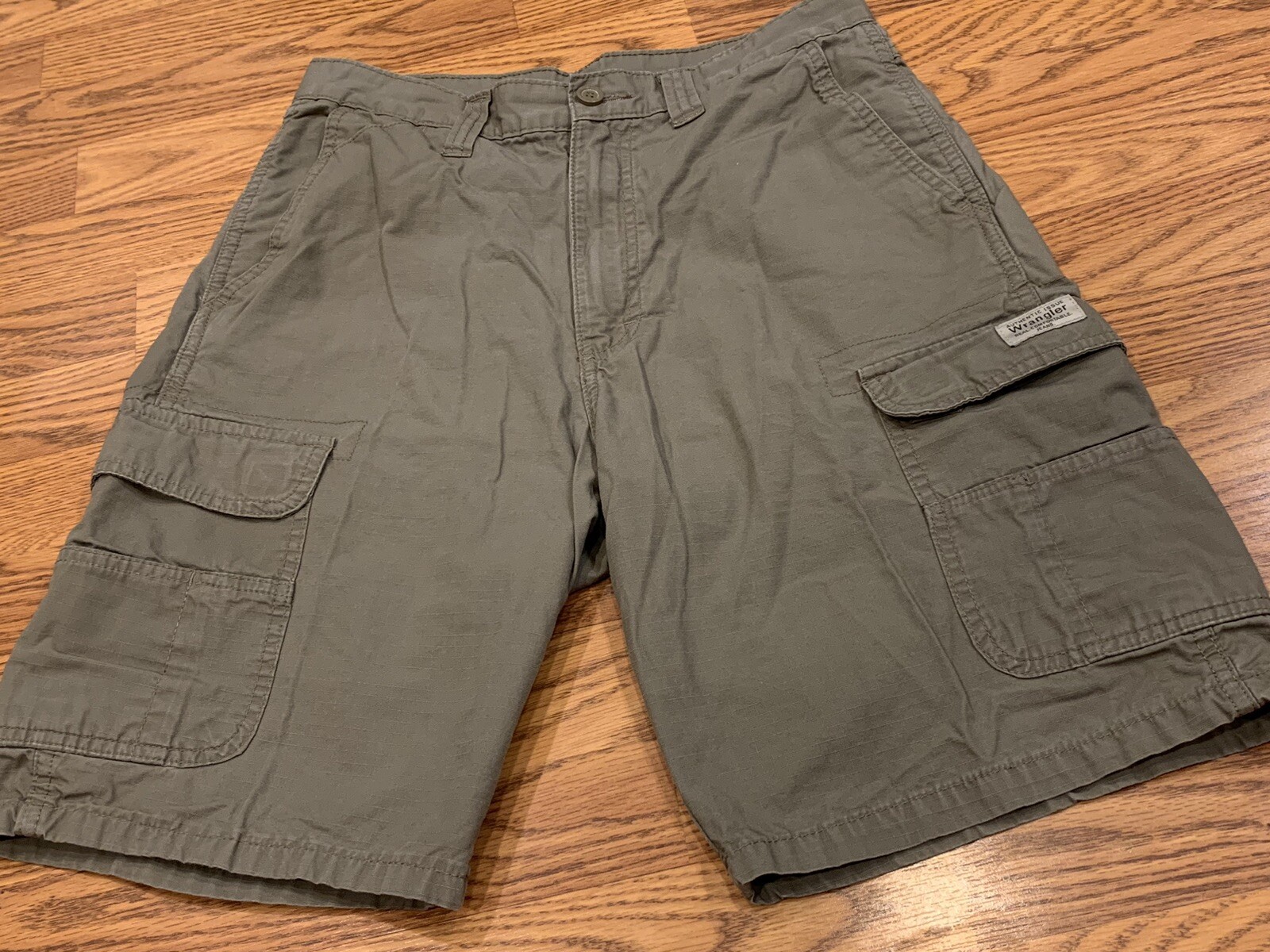 Wrangler Dark Khaki Cargo Shorts Mens 30 | eBay