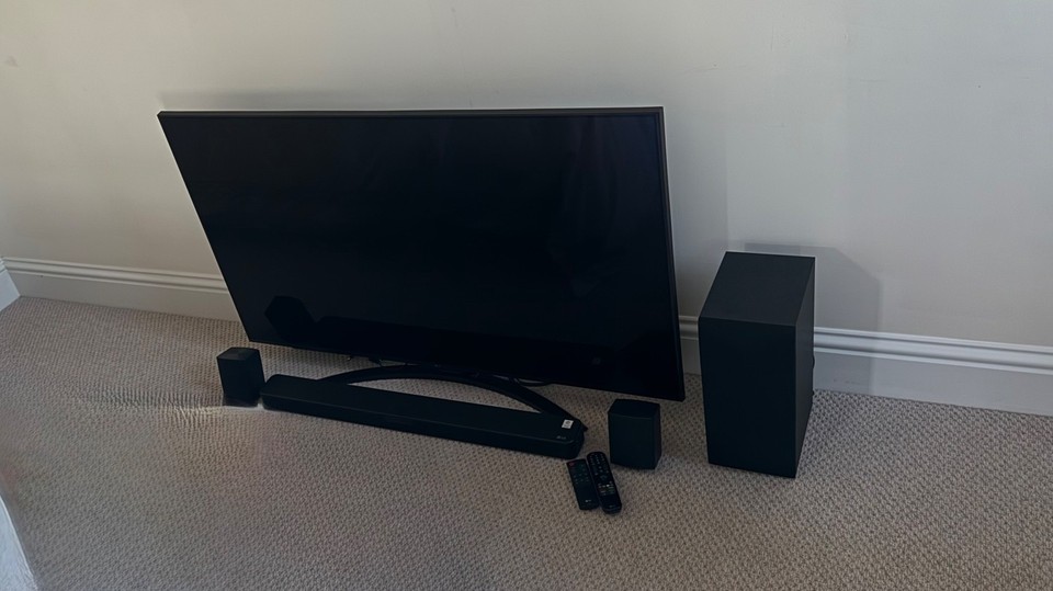 LG 55-inch 4K UHD LED TV with LG soundbar, purchased in Middle East ...