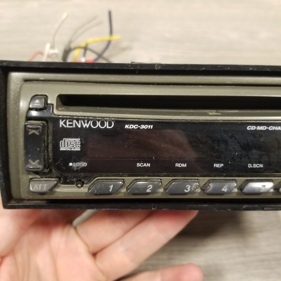 Kenwood Car Stereo CD Player AM FM Receiver CD Changer Control KDC-3011 ...