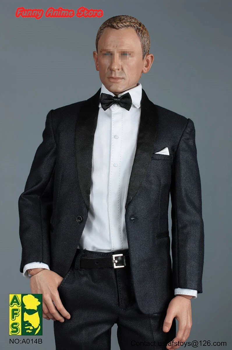 Daniel Craig Tuxedo Full Body