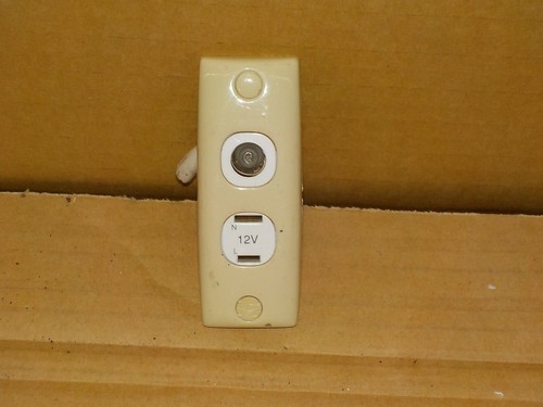 Slim Clipsal Beige Single 12v Plug & Aerial Socket Caravan Camper ...