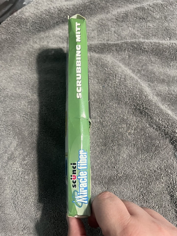 (1) Scunci Miracle Fiber Scrubbing 8x9 Mitt Model 52205 Reusable ...