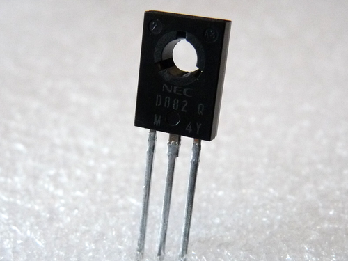 2x NEC 2SD882 D882 Transistor NPN 30V 3A TO-126 | eBay