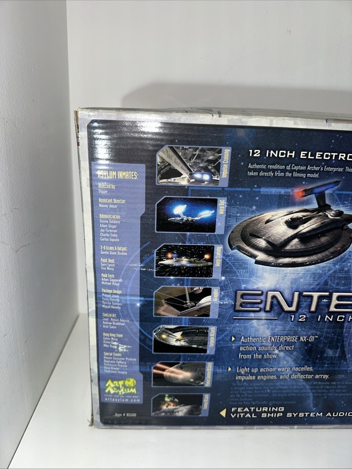 Star Trek Enterprise NX-01 Battle Damaged 12 in. Electronic Starship ...