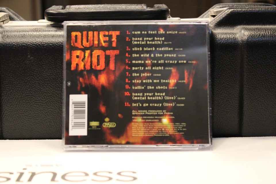 Greatest Hits by Quiet Riot (CD, 1996)..FB 8 886977098420 | eBay