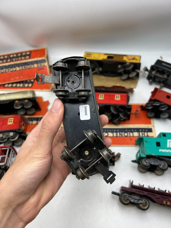 Lot of 12 O Gauge Junk Train Marx Lionel Freight Cars / Caboose ...