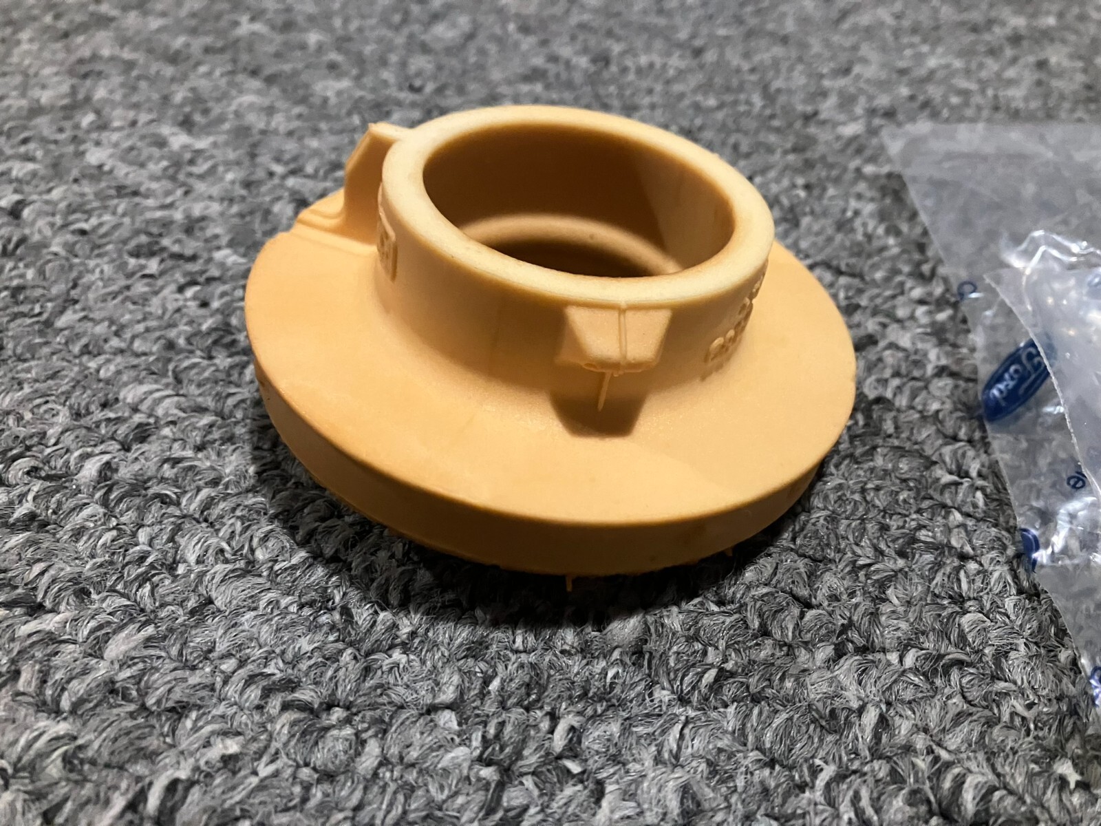 Ford Fiesta Mk7 Rear Coil Spring Rubber Genuine OEM 2037363 BV2C5599AB ...