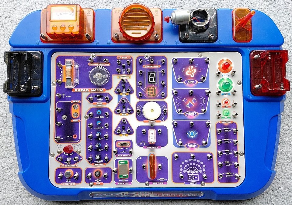 Tronex Amazing 288+ Science Centre Electronic Circuit Project Kids Lab ...