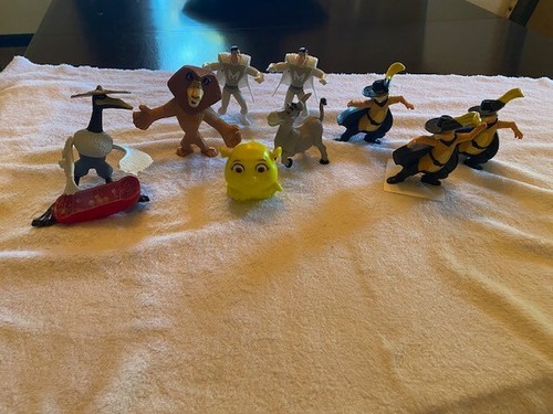 McDonalds Happy Meal 2006 Dreamworks Shrek, Madagascar, Puss&Boots ...