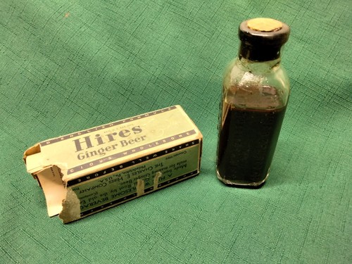 Vintage 1934 Hires Ginger Beer Extract Unused Bottle w/Box+ Old English ...