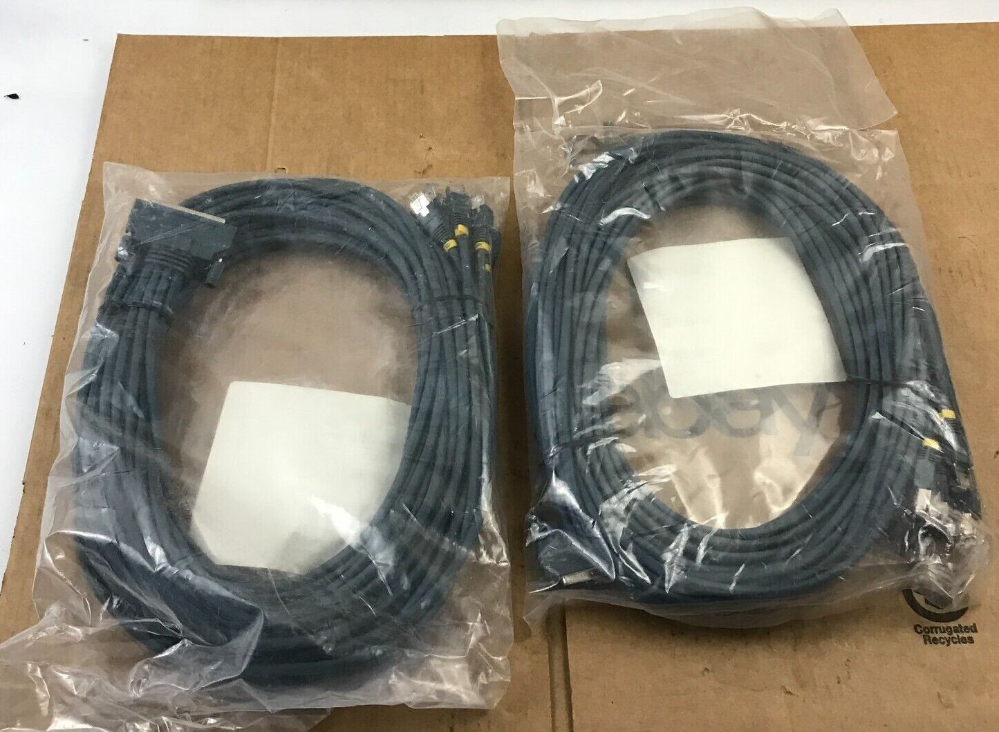 Cisco 2511 Router Access Terminal Server 2511-DC 12.3 Octal Cables 1-YR ...