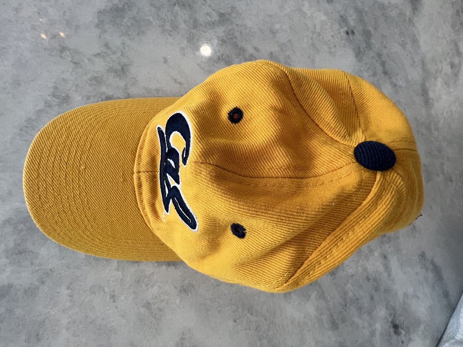 1990’s Vintage Zephyrgraf-x Fitted Yellow CAL Hat Siz… - Gem