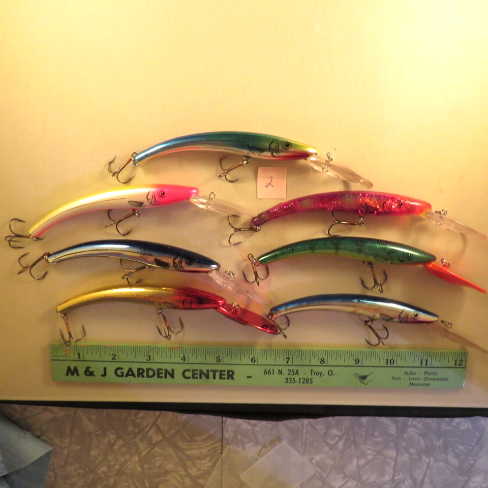 Lot of 7 Original Reef Runner Series 800 Deep Diving Stick Bait Lures ...