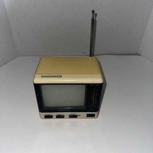 Mini TV Magnavox BH3907 Black And White TV 4.5 VNTG | eBay