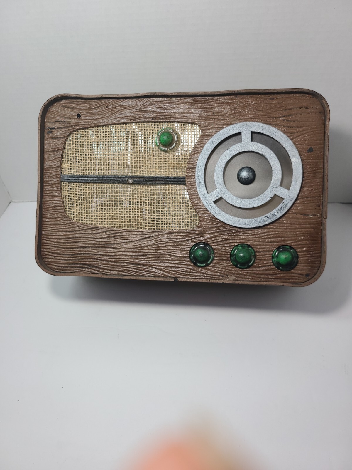 Holiday Living Halloween Spooky Radio Scary Sounds & Lights Skull Free ...