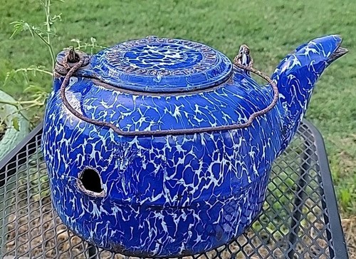 Antique Cobalt Blue And White Kettle Wrought Iron Range Co. St. Louis ...