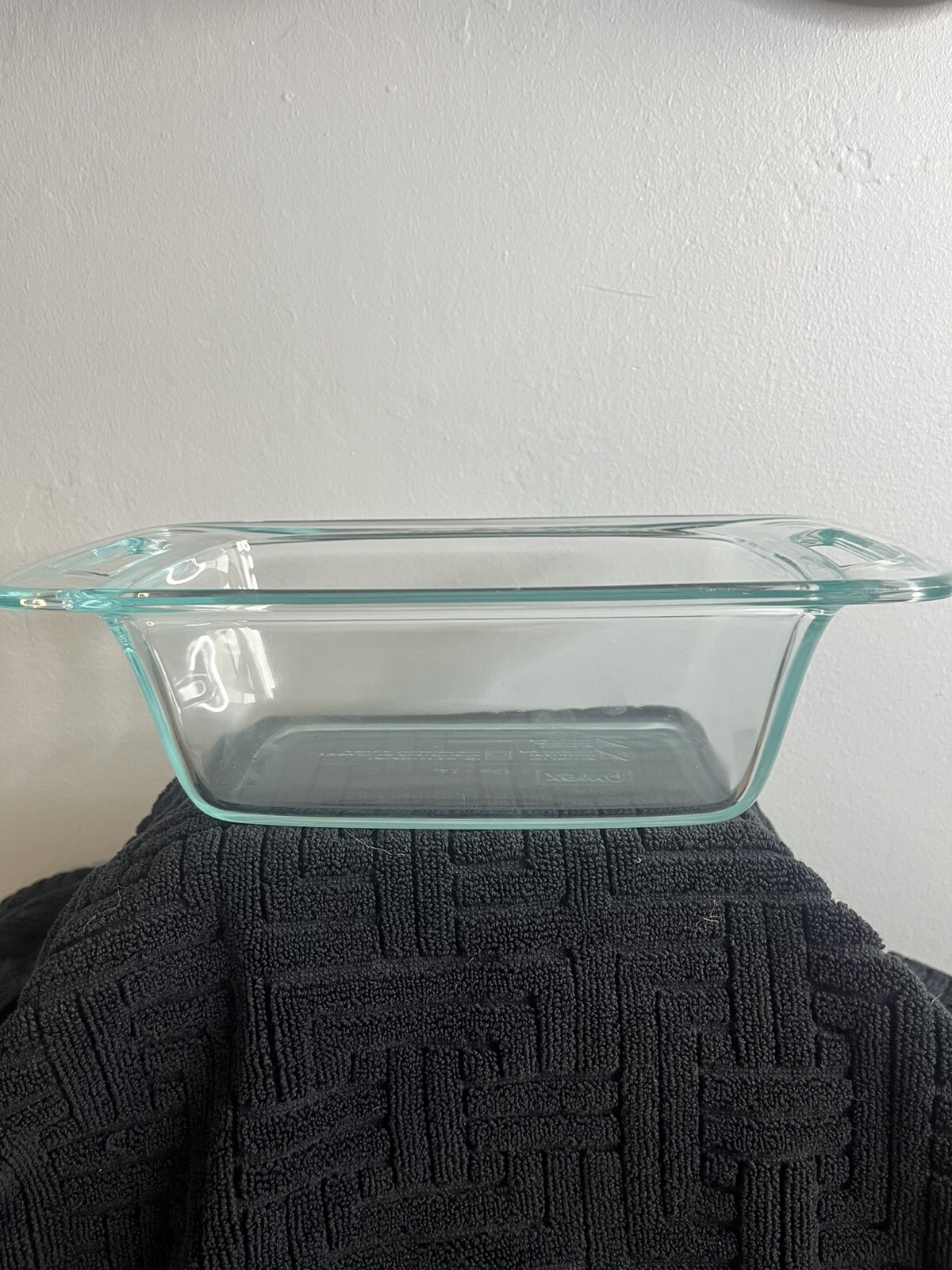 PYREX CLEAR BAKING DISH WITH CUT-OUT HANDLES 1.5 QT | eBay