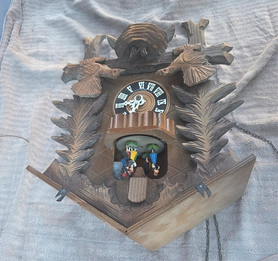 VINTAGE Cuckoo Clock 3-Weight Musical Dancers Animated Birds J ...