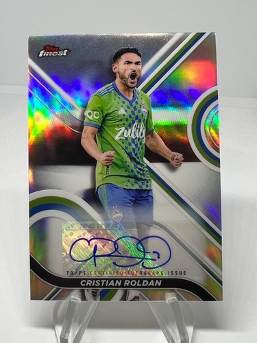 2022 Topps Finest MLS Soccer CRISTIAN ROLDAN Refractor Autograph Auto ...